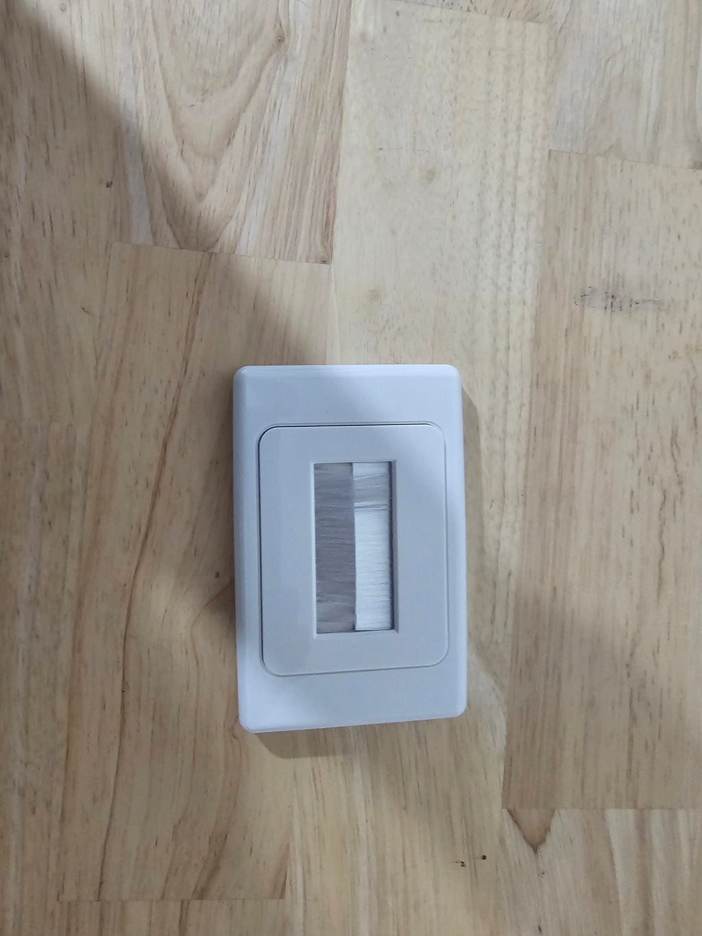 White Brush Wall Cover Plate for Starlink Cable | Get Mounted